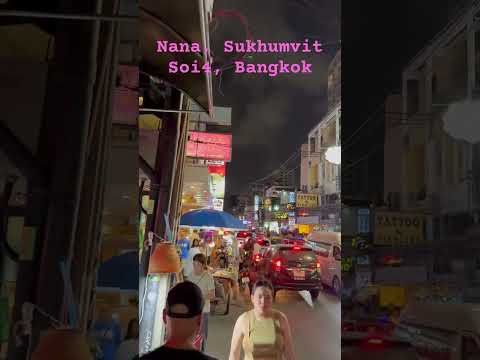 #nana. #sukhumvit Soi 4 at a Tuesday evening #thailand - Bangkok Addicts