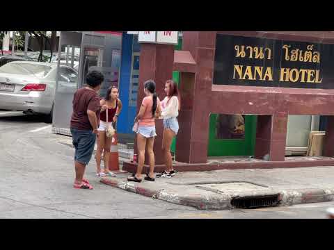 Sukhumvit Soi 4, Bangkok, Thailand, 10th December 2021 - naughtynightlifeasia - Bangkok Addicts